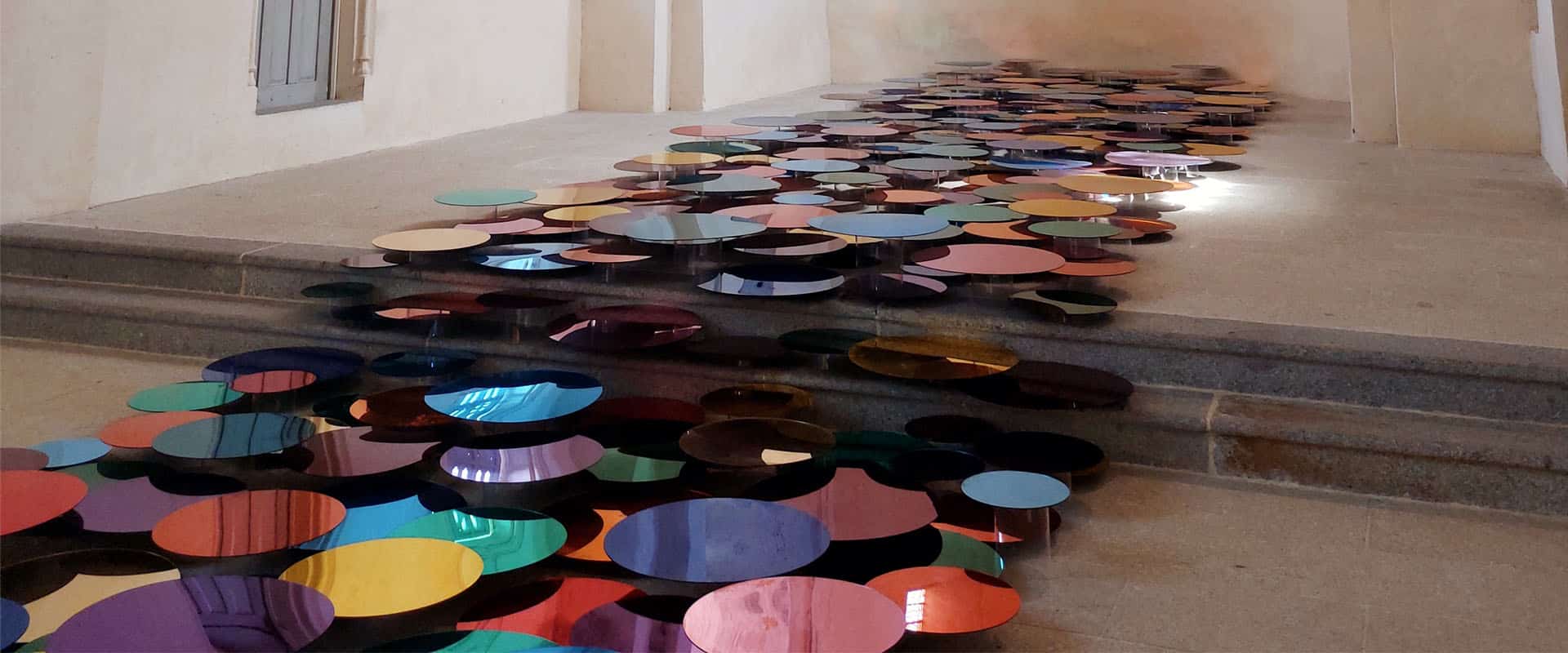 Our Colour Reflection - Les 3 Cha